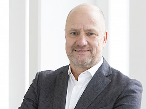 Ansprechpartner/Team - ETRIS BANK